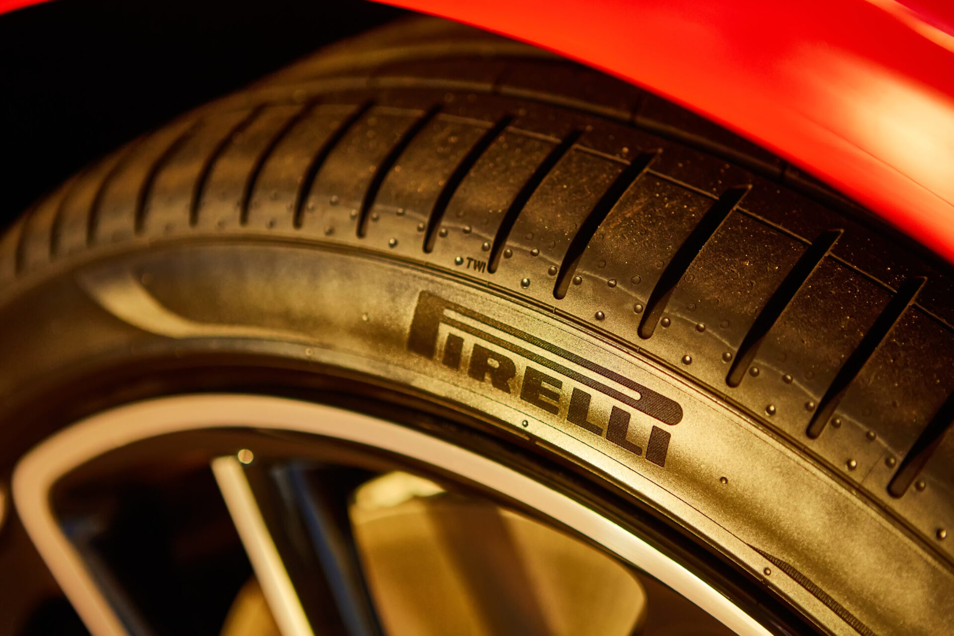 The 21 Year History Of Pirelli & Their Run-Flat Tyres - RAC blog